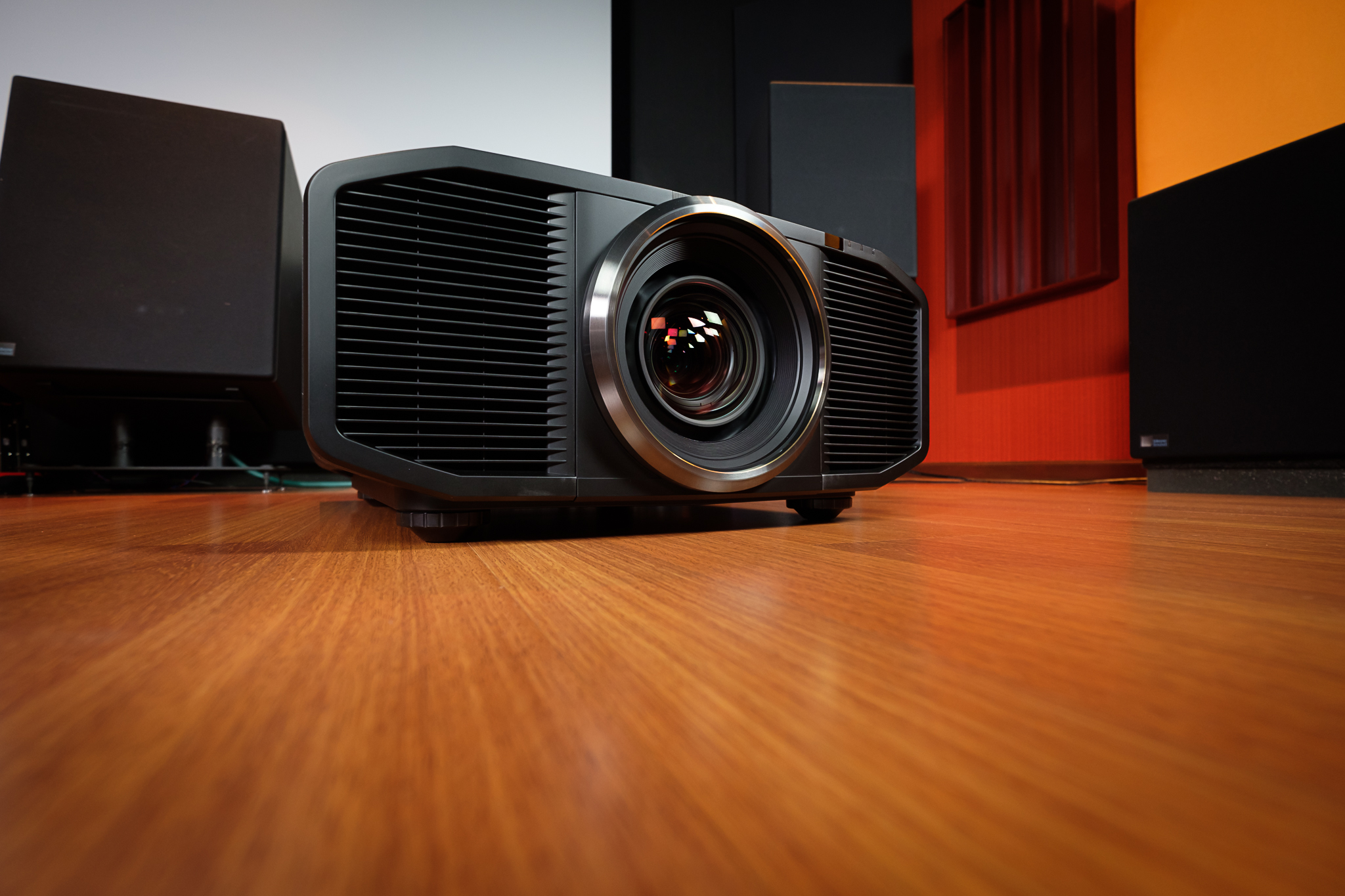 JVC DLA-Z1 Laser & Native 4K HDR Projector - Mor Aek Home Theater